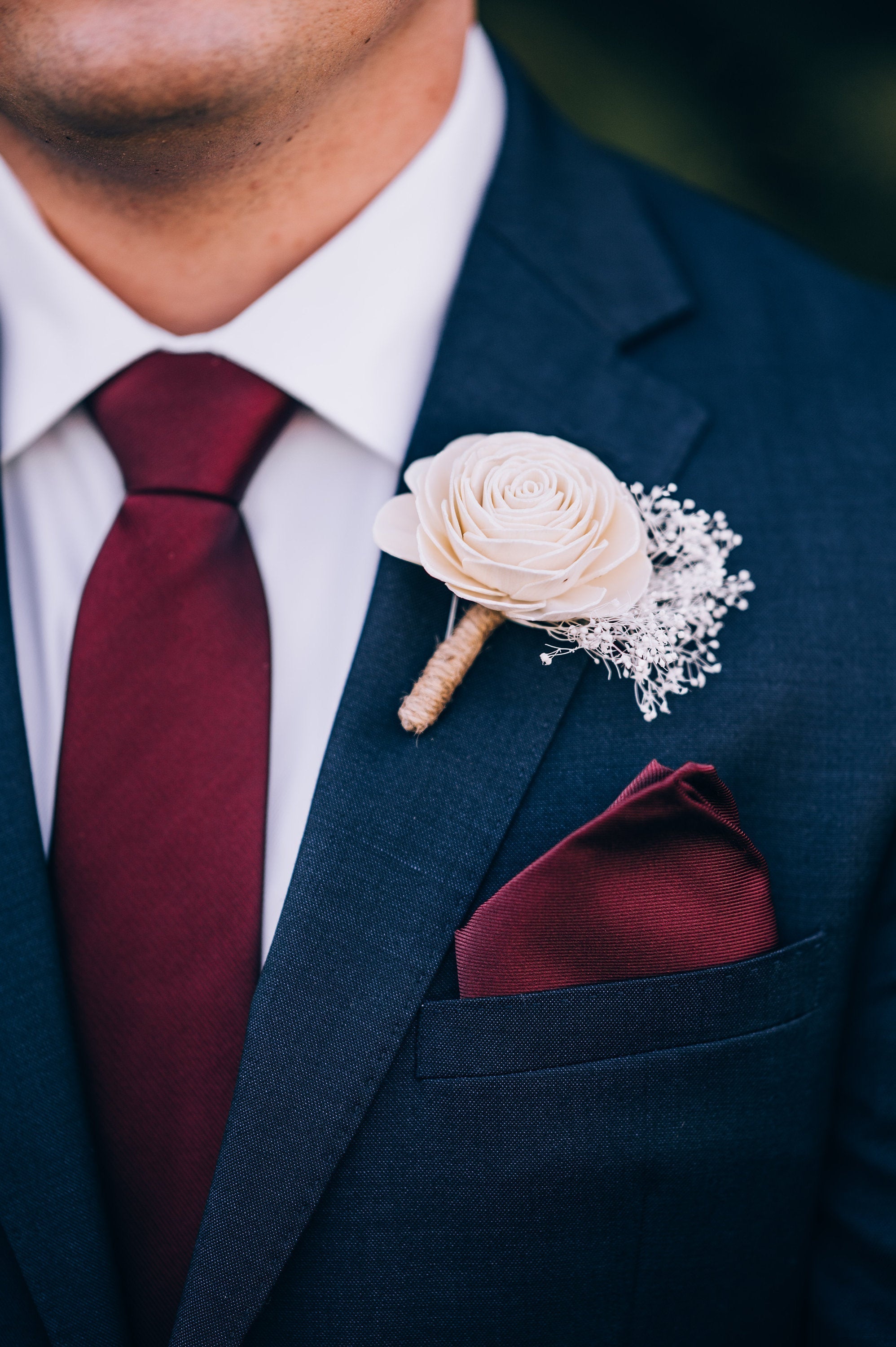 Boutonniere with All Ivory Roses and Accent Filler – Secondhand Stardust